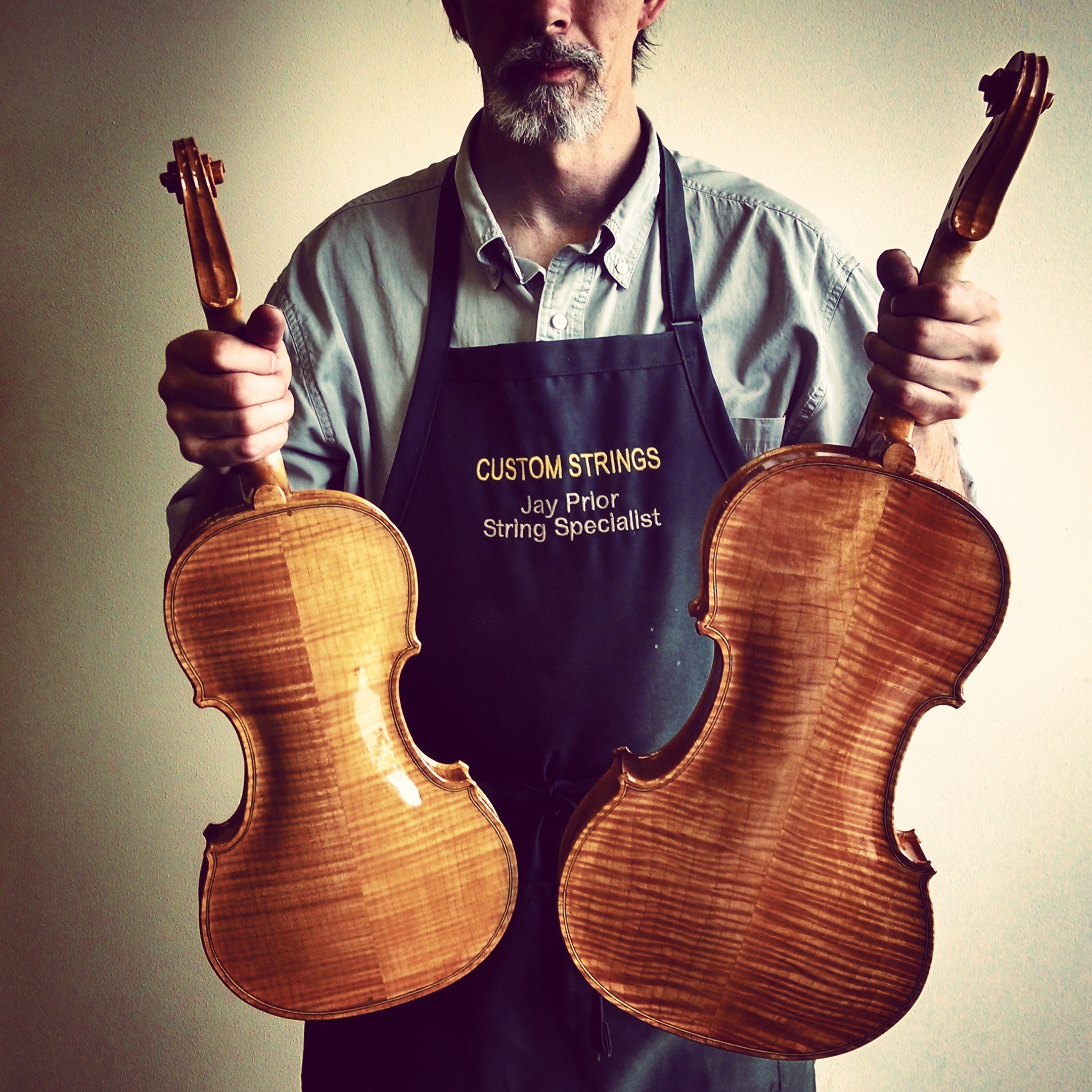 About us | Custom Strings